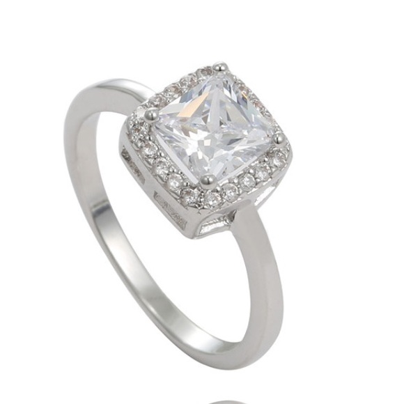 Jewelry | 925k Sterling Silver Cz Ring Size8 | Poshmark