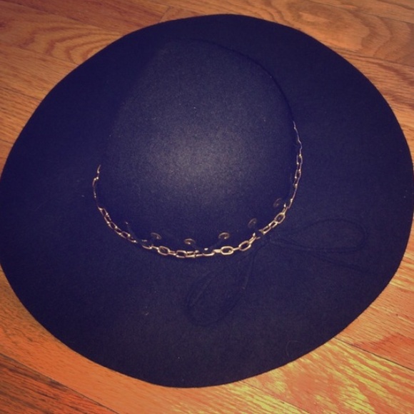 Jessica Simpson | Accessories | Jessica Simpson Floppy Hat | Poshmark