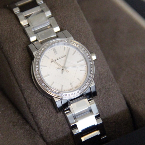 Burberry | Accessories | Bu922 Burberry The City Diamond Bezel 26mm ...