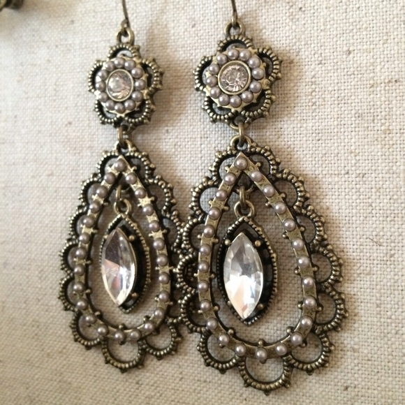 Chloe + Isabel | Jewelry | Chloe And Isabel Earrings | Poshmark