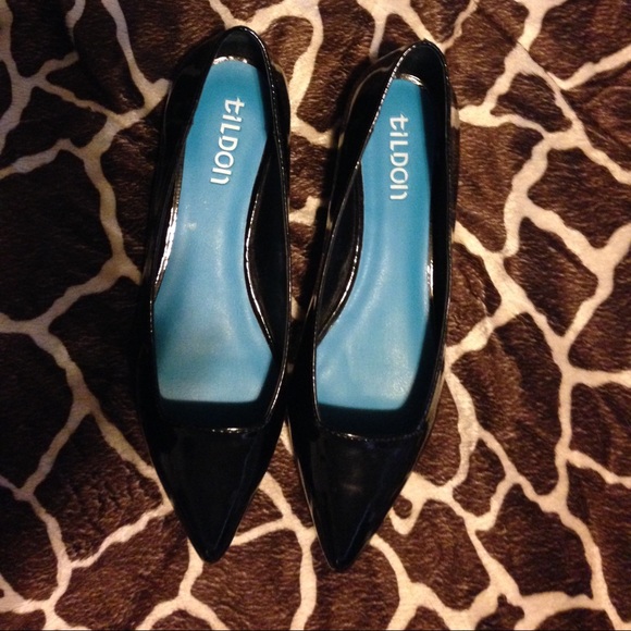 Tildon | Shoes | Beautiful Pointed Black Flats | Poshmark