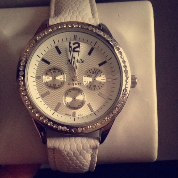 novelle | Jewelry | Womens Watch | Poshmark
