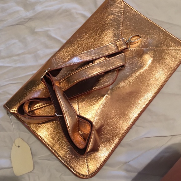 Tobi | Bags | Brand New Tobi Clutch | Poshmark