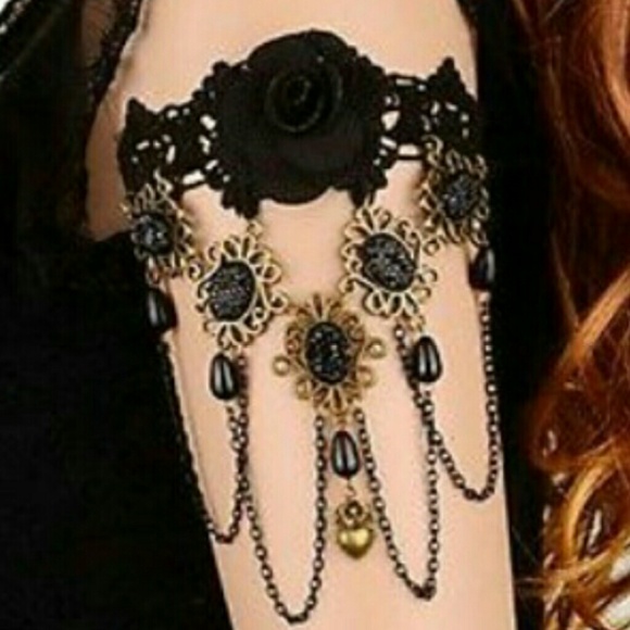 frosted imports | Jewelry | Victorian Black Lace Detailed Decorative ...