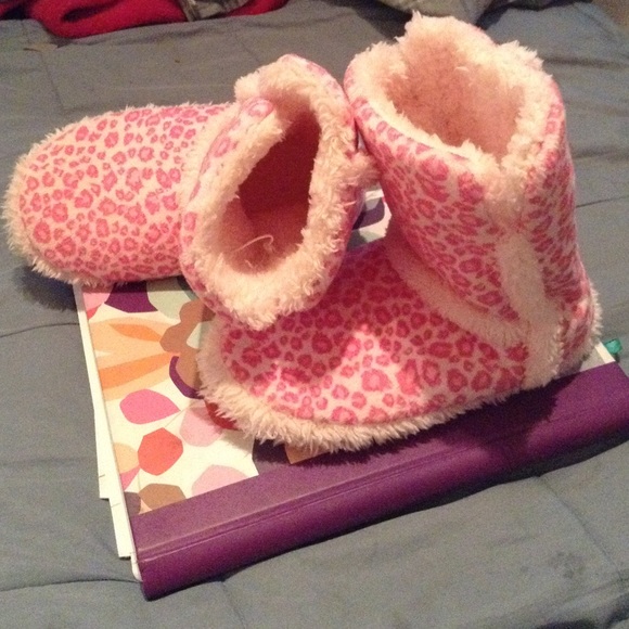 Unknown | Shoes | Super Cute Soft Pink Leopard Print Boots | Poshmark