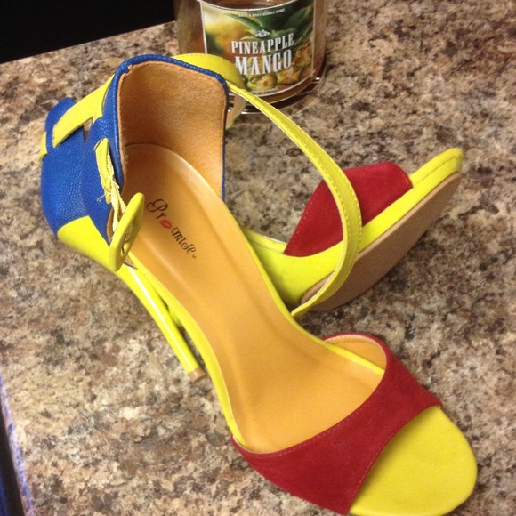 Pr💋mise | Shoes | Color Block Sandals | Poshmark