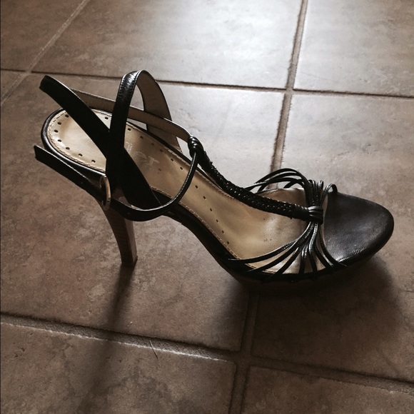 Tyler by Richard Tyler | Shoes | Tyler By Richard Tyler High Heels ...