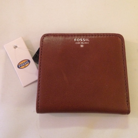 Fossil | Bags | Fossil Wallet | Poshmark