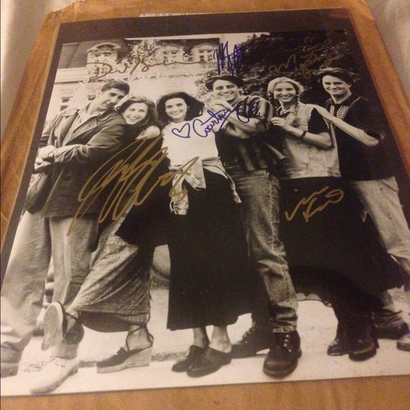 Courtney Cox Jennifer Aniston | Other | 0 Authentic Tv Show Friends ...