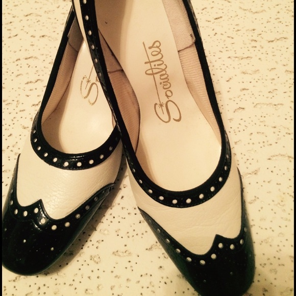 Socialite | Shoes | Socialites Saddle White And Black 95s | Poshmark