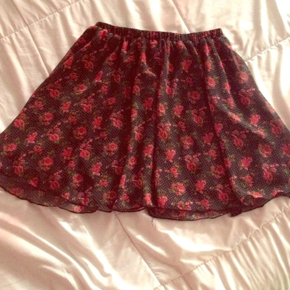 dELiA*s | Skirts | Cute Flowy Delias Floral Skirt | Poshmark