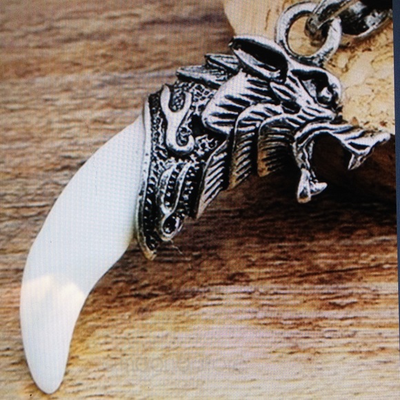 Moonarstore🌜 | Jewelry | Unisex Silver Tribal Wolf Fang Pendant | Poshmark