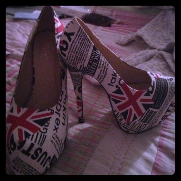 Shoes | Je Veux Paris Union Jack Newsprint Stiletto Heels | Poshmark