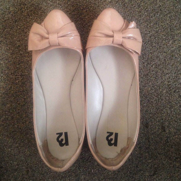 Report | Shoes | R2 Report Flats | Poshmark