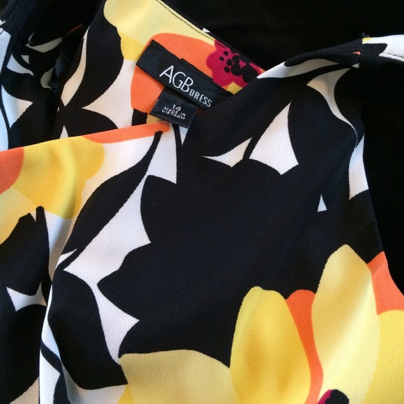 AGB | Dresses | Agb Gorgeous Black Floral Sheath Dress | Poshmark