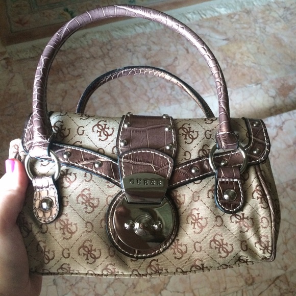 Guess | Bags | Brown Guess Purse | Poshmark