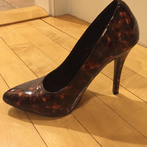 JustFab | Shoes | Tortoise Shell Pointed Toe Heels | Poshmark