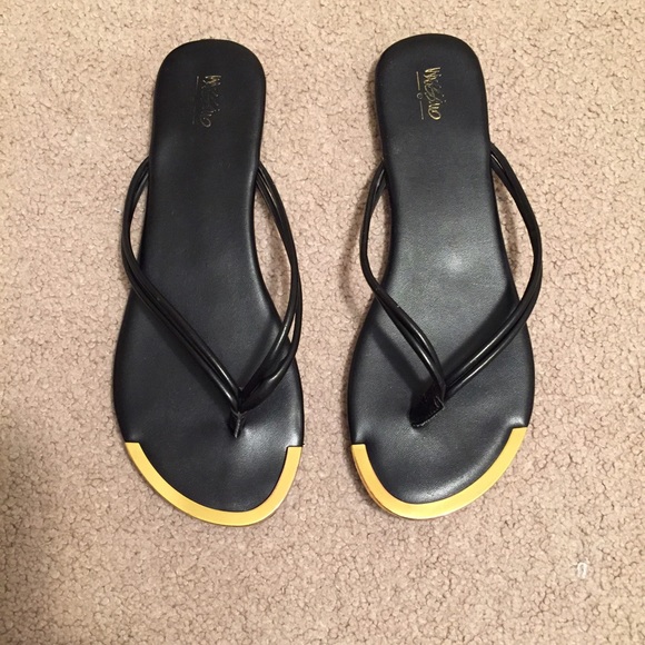Mossimo Supply Co. | Shoes | Mossimo Flipflops | Poshmark