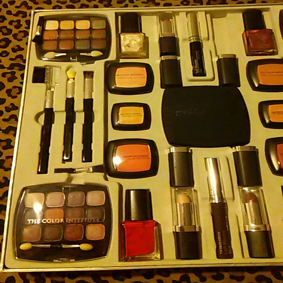 The Color Institute | Makeup | The Color Institute Color Ensemble ...