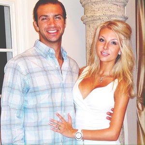 Alexa's Closet on Poshmark - @alexac