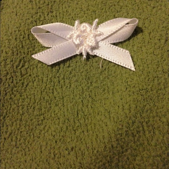 Other | Set Of 1 Small White Bows W Floral Center | Poshmark