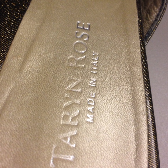 Taryn Rose | Shoes | Taryn Rose Thong Sandals | Poshmark