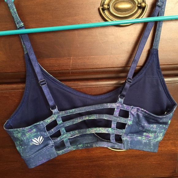 Forever 21 | Tops | Super Cute Galaxy Sports Bra With Straps | Poshmark