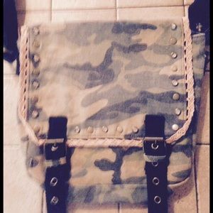 OK.0973628 Handbags on Poshmark