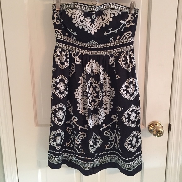 White House Black Market | Dresses | Strapless Black And White Satin Dress | Poshmark