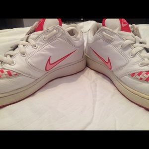 Nike | Shoes | White Pink Checkered Nike Shoes | Poshmark