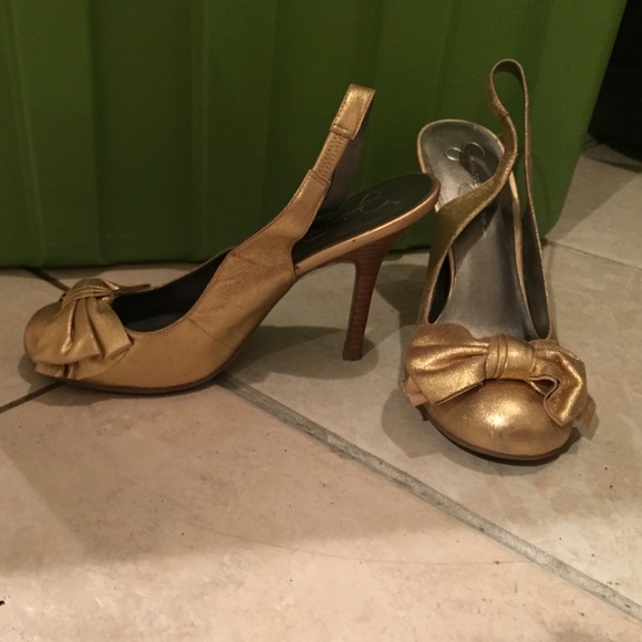 Jessica Simpson | Shoes | Gold Jessica Simpson Heels | Poshmark