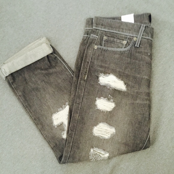Levi's | Jeans | Levi Ripped Girlfriend Distressed Jeans Nwt | Poshmark