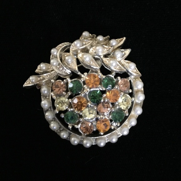 Vintage | Jewelry | Vintage Coro Brooch | Poshmark