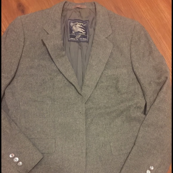Burberry | Jackets & Coats | Saco Bulverry | Poshmark