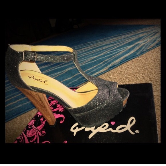 Qupid | Shoes | Qupid Open Toe Black Glitter Heels | Poshmark