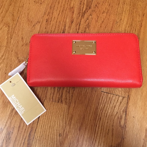 Michael Kors | Bags | Michael Kors Wallet Brand New With Tag | Poshmark