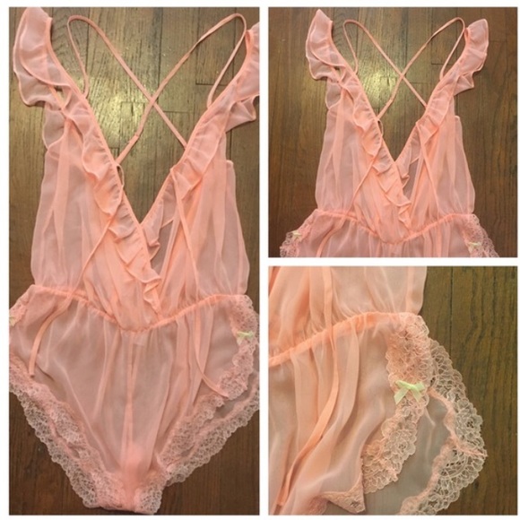 Victoria's Secret | Intimates & Sleepwear | Vs Peach Ruffle Lace ...