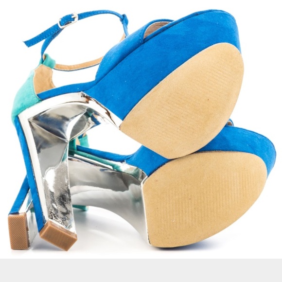 JustFab | Shoes | Blue Multi Color Platform Heels | Poshmark