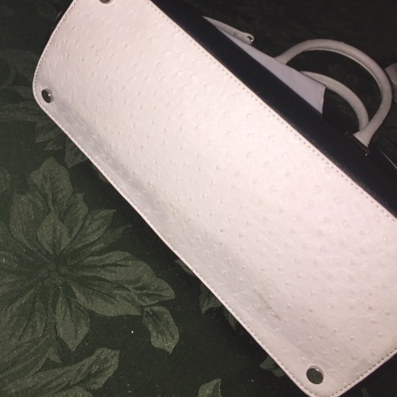 Snob Essentials | Bags | Snob Essentials Bag | Poshmark