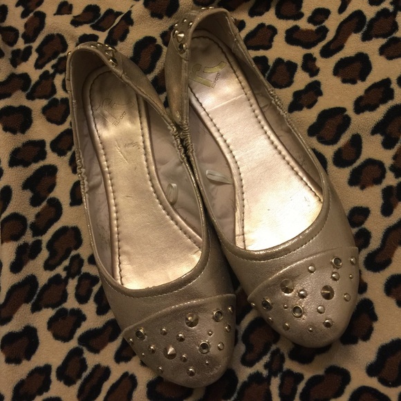 Report | Shoes | Report Gold With Studs Closed Toed Flats | Poshmark
