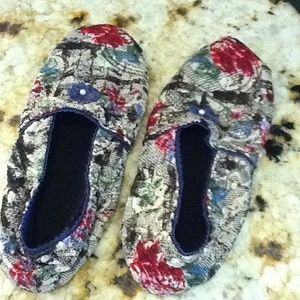 Shoes | House Slippers | Poshmark