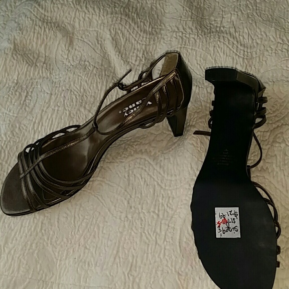 Valley Lane | Shoes | Vintage Bronze Sandals | Poshmark