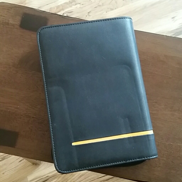 Accessories | Dayrunner Express Thin Profile Organizerplanner | Poshmark