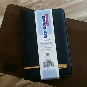 Accessories | Dayrunner Express Thin Profile Organizerplanner | Poshmark