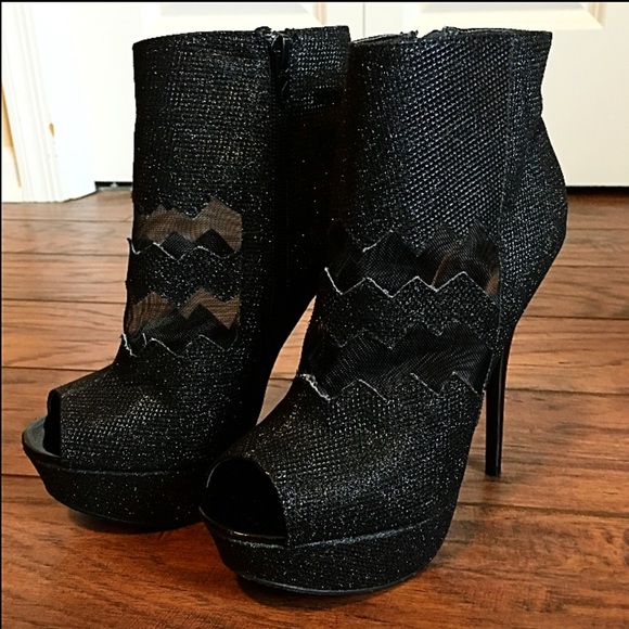 Qupid | Shoes | Sparkle And Mesh Black Ankle Booties | Poshmark