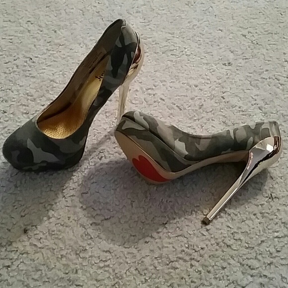 Luichiny | Shoes | Camouflage Platform Stiletto Heels | Poshmark