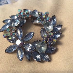 Vintage | Jewelry | Gorgeous Light Blue Aurora Borealis Stone Brooch ...