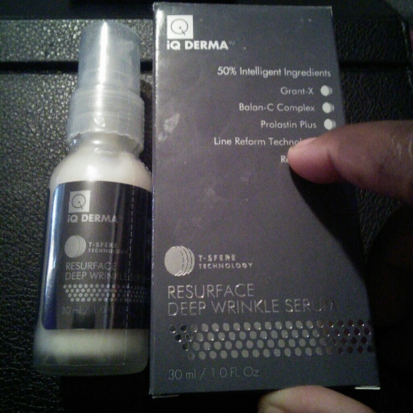 IQ Derma | Other | Iq Derma Resurface Deep Wrinkle Serum New | Poshmark