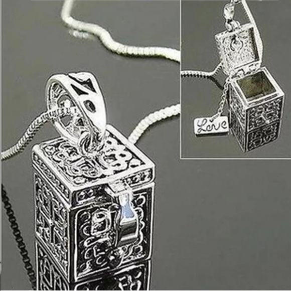 Jewelry | Box Necklace | Poshmark