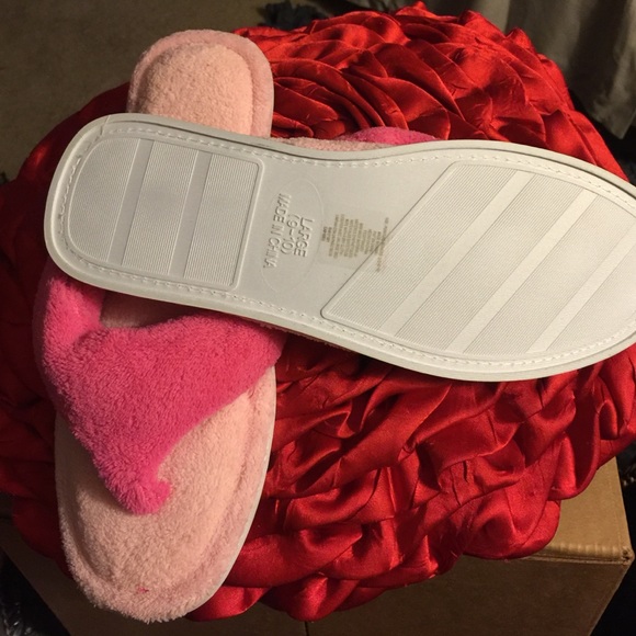 Avon | Shoes | After Shower A Memory Foam Slippers | Poshmark
